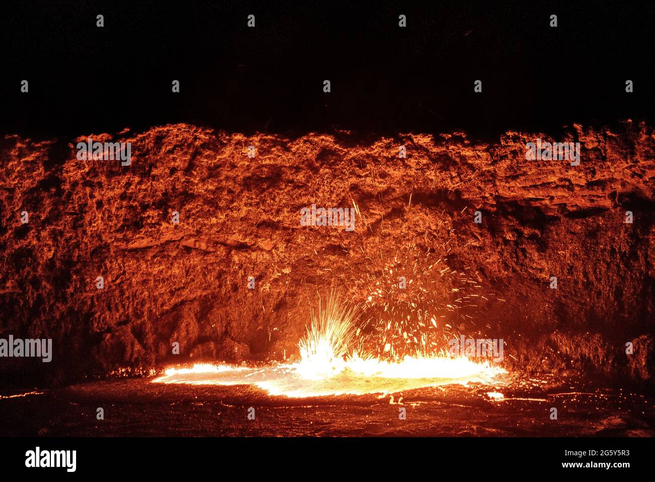 Lava fountain hi-res stock photography and images - Alamy