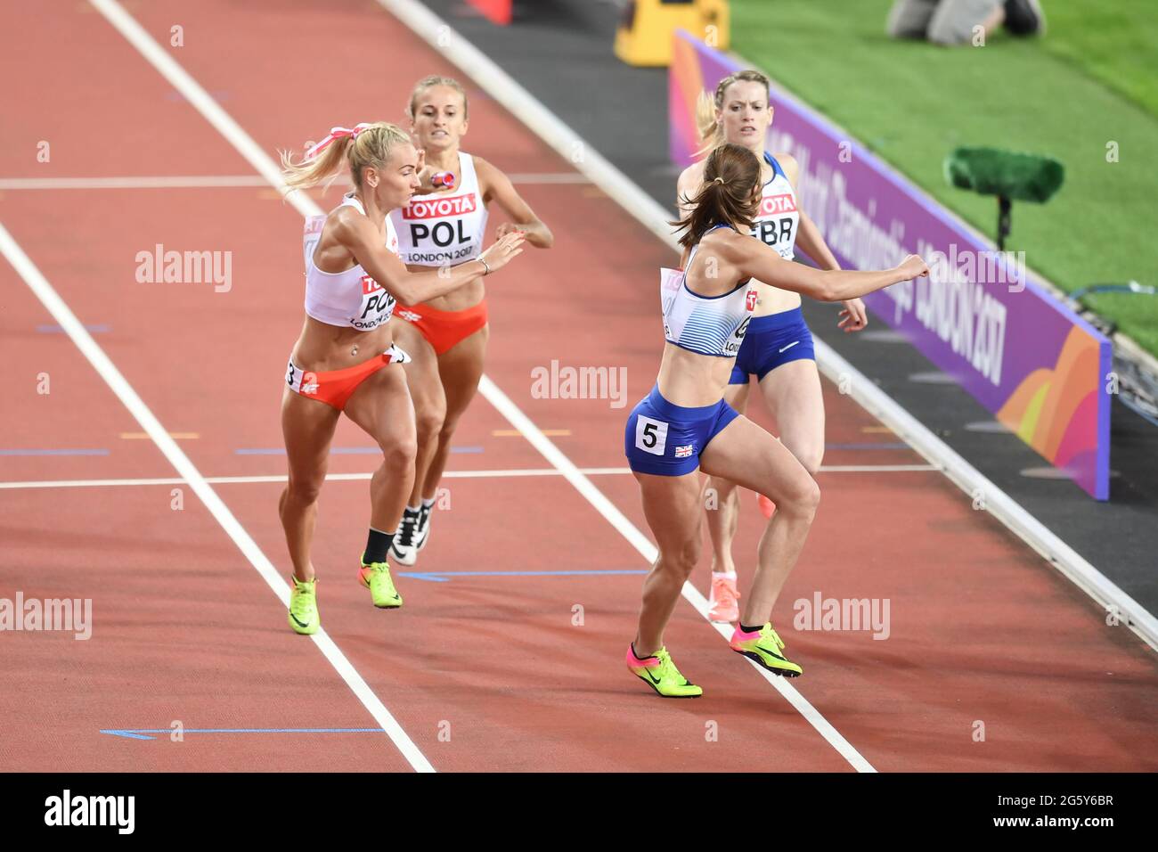 4x400 relay women: Great Britain (Silver medal) and Poland (Bronze ...