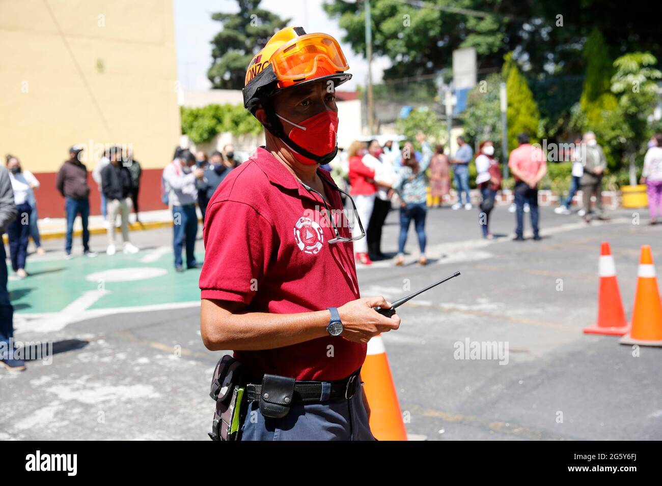 Mexican civil protection hi-res stock photography and images - Alamy