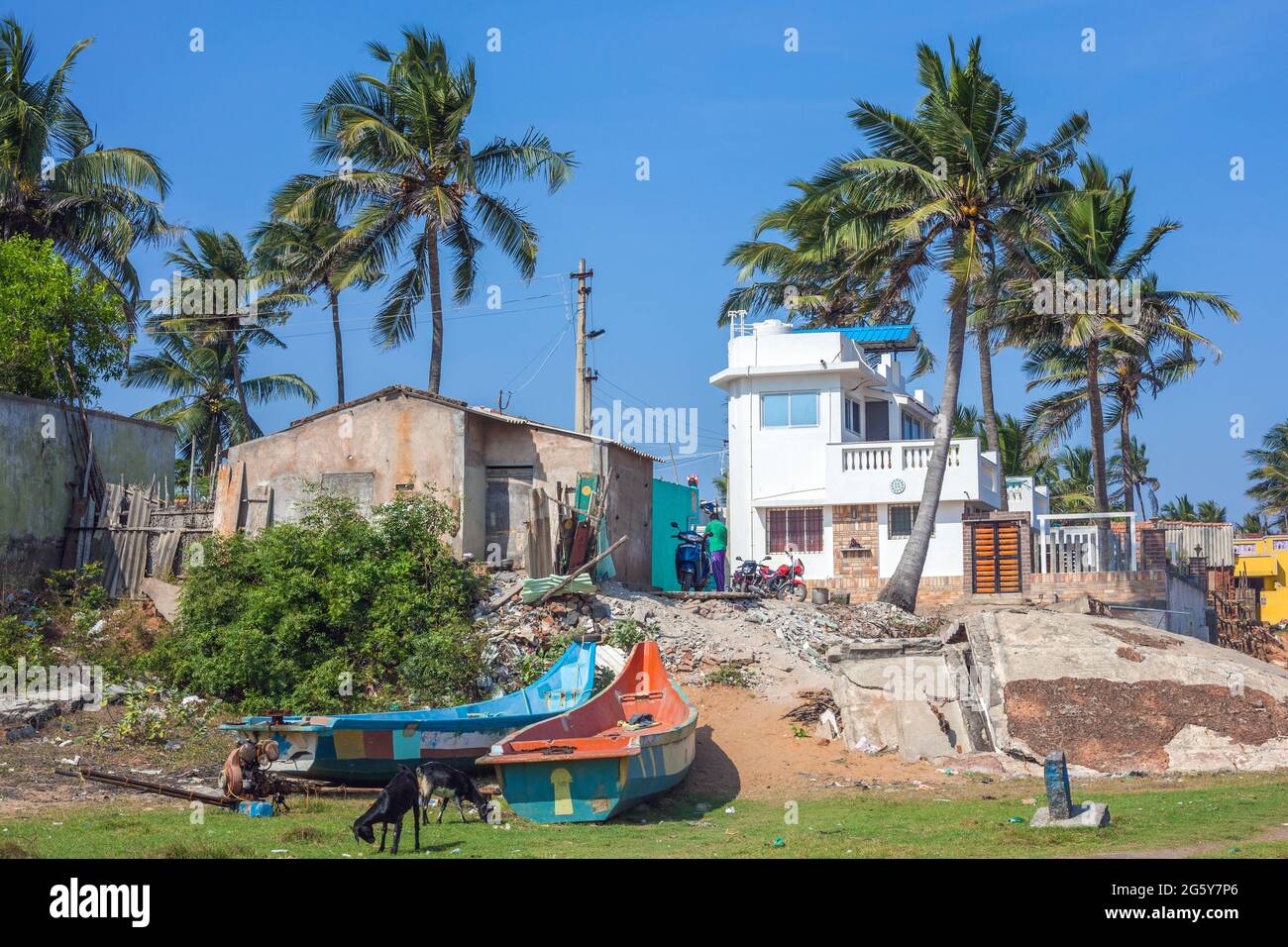 India pondicherry puducherry lifestyle hi-res stock photography and ...