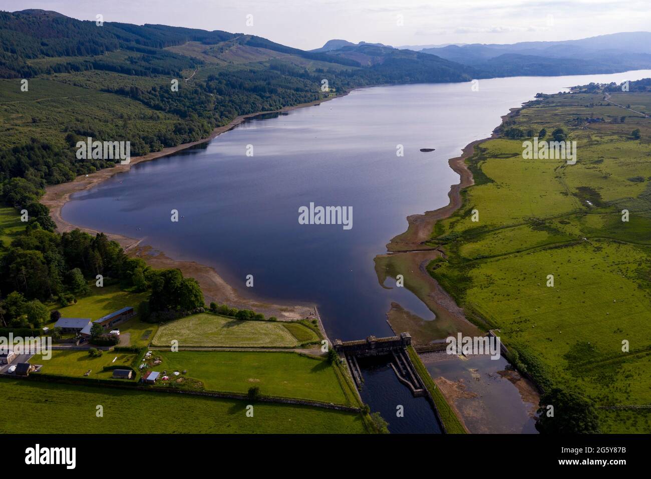 Dwindling low water level scottish loch hi-res stock photography and ...