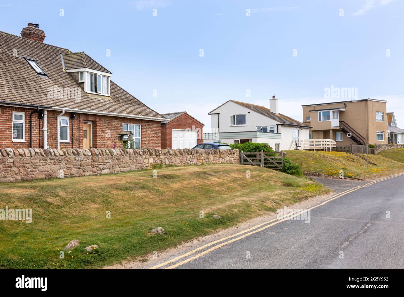 Beadnell Village High Resolution Stock Photography and Images - Alamy