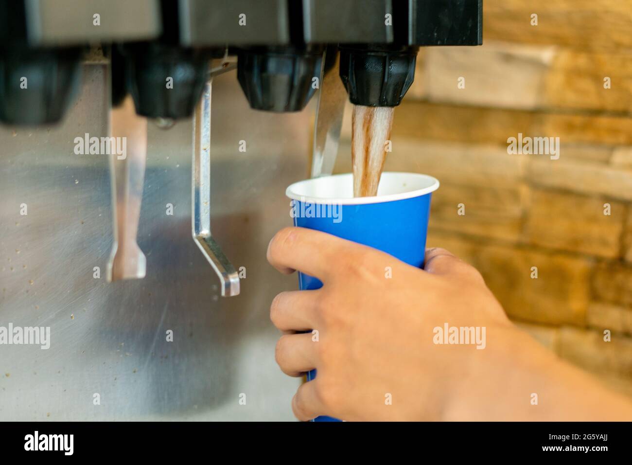 Soft drink machine hi-res stock photography and images - Alamy