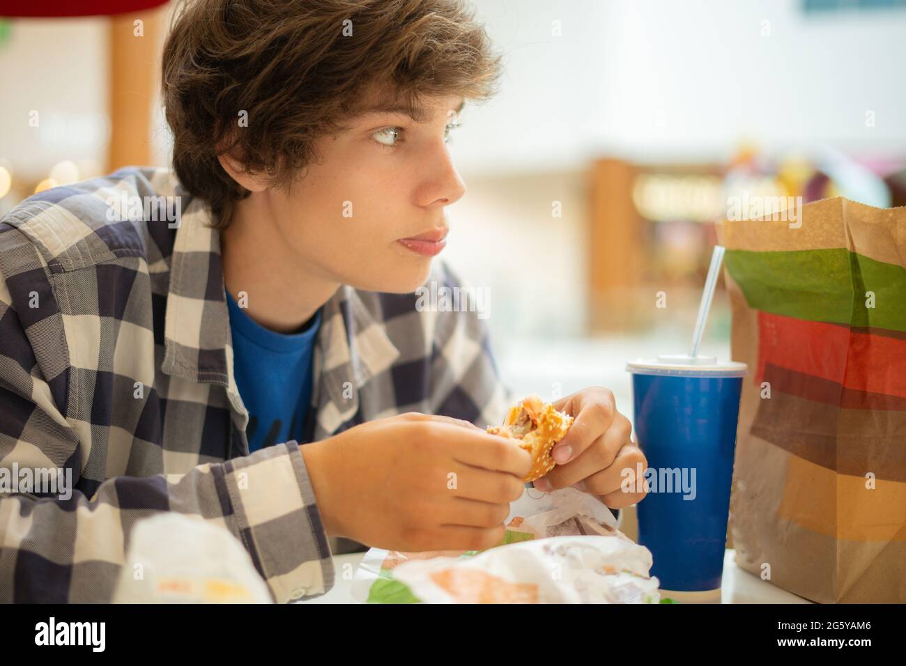 Man biting table hi-res stock photography and images - Alamy