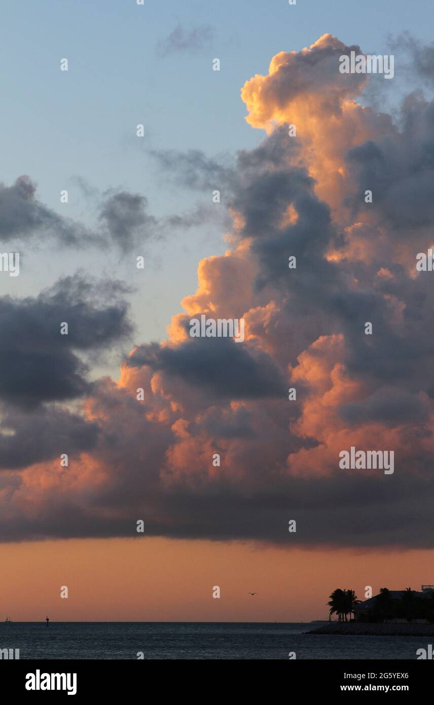 Lighting show large scale hi-res stock photography and images - Alamy