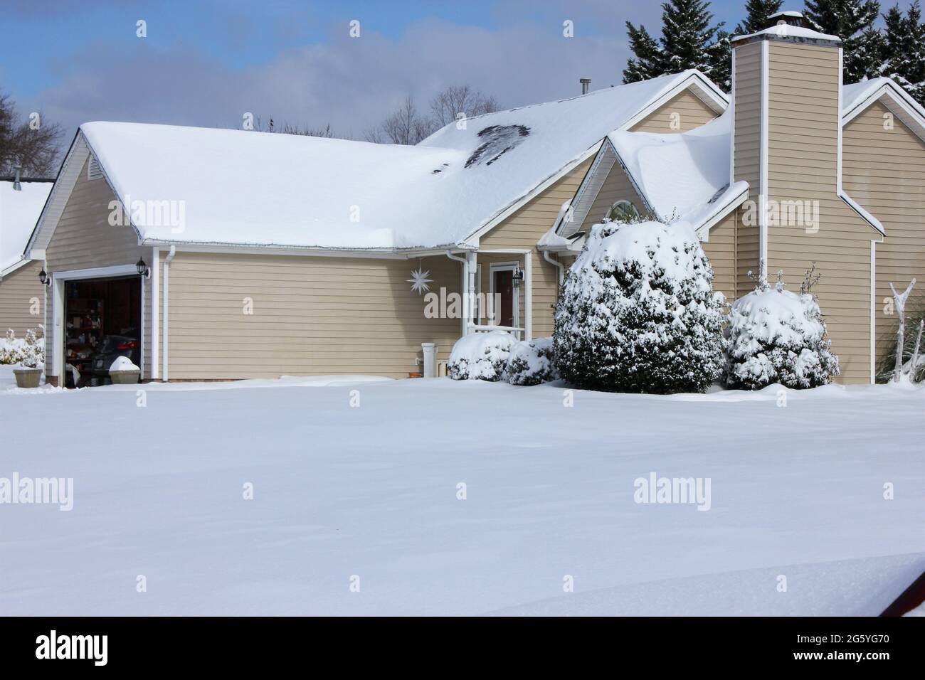 Rare winter storm covered hi-res stock photography and images - Alamy