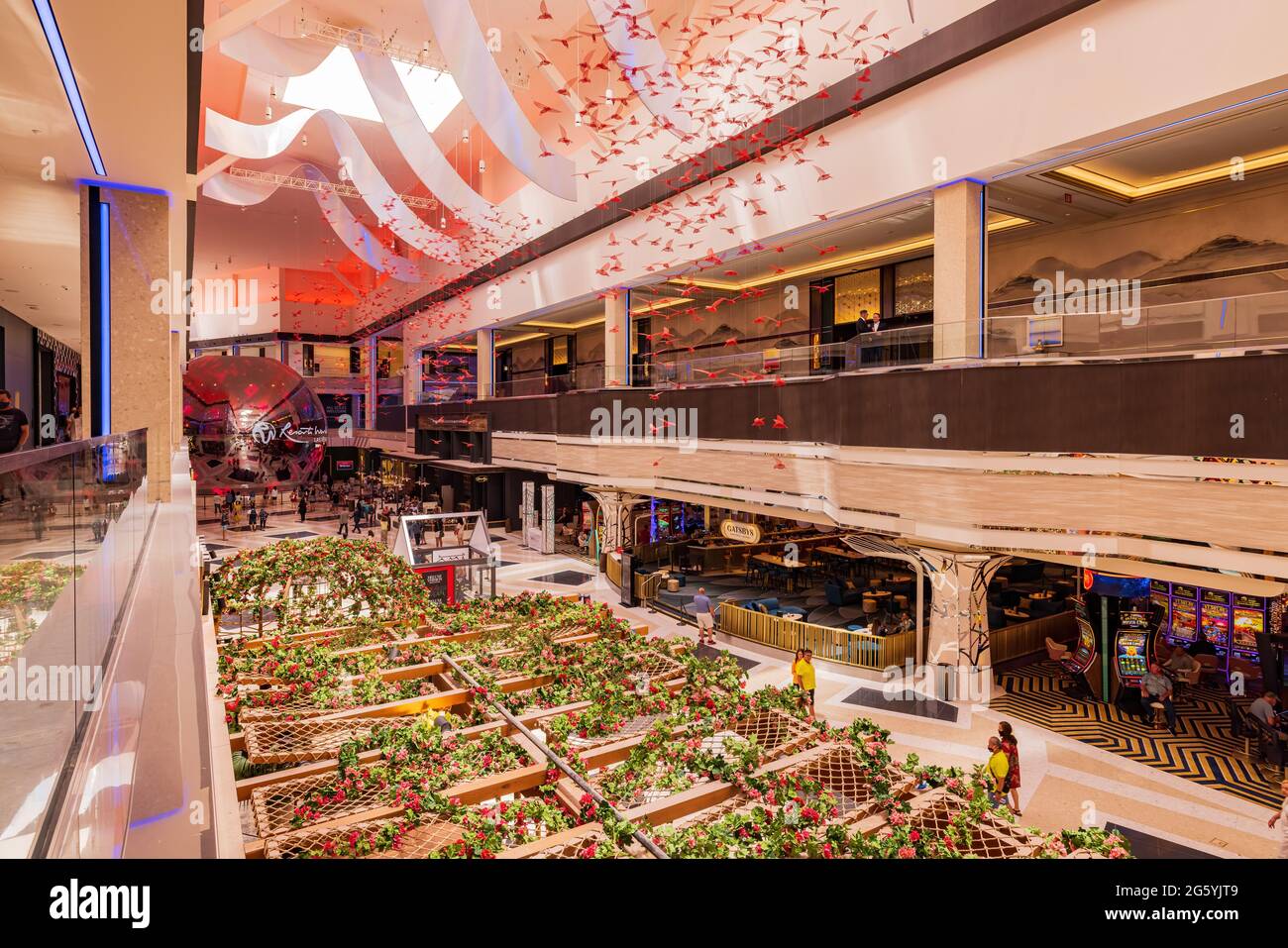 New resorts world hilton hi-res stock photography and images - Alamy