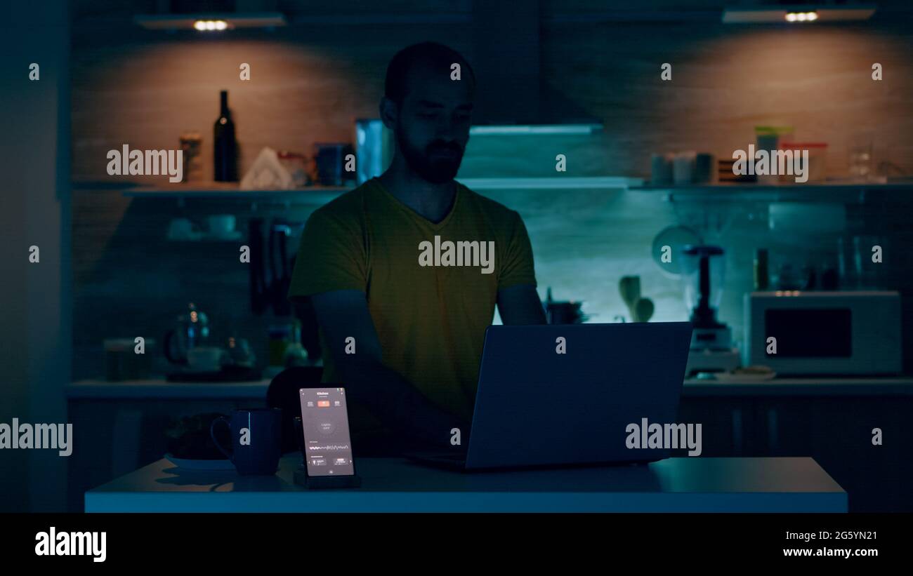 Command efficiency hi-res stock photography and images - Alamy