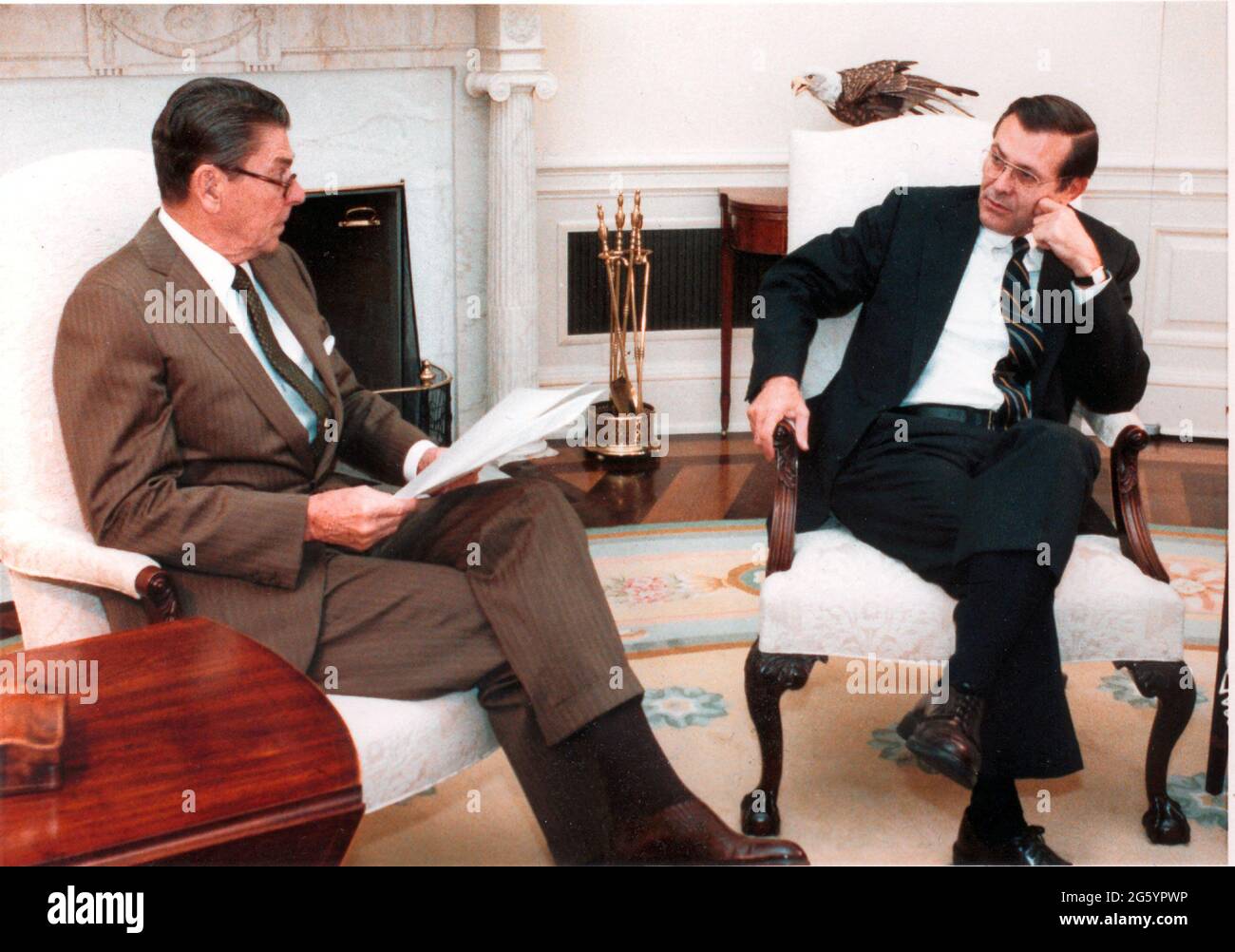 Donald rumsfeld 1983 hi-res stock photography and images - Alamy