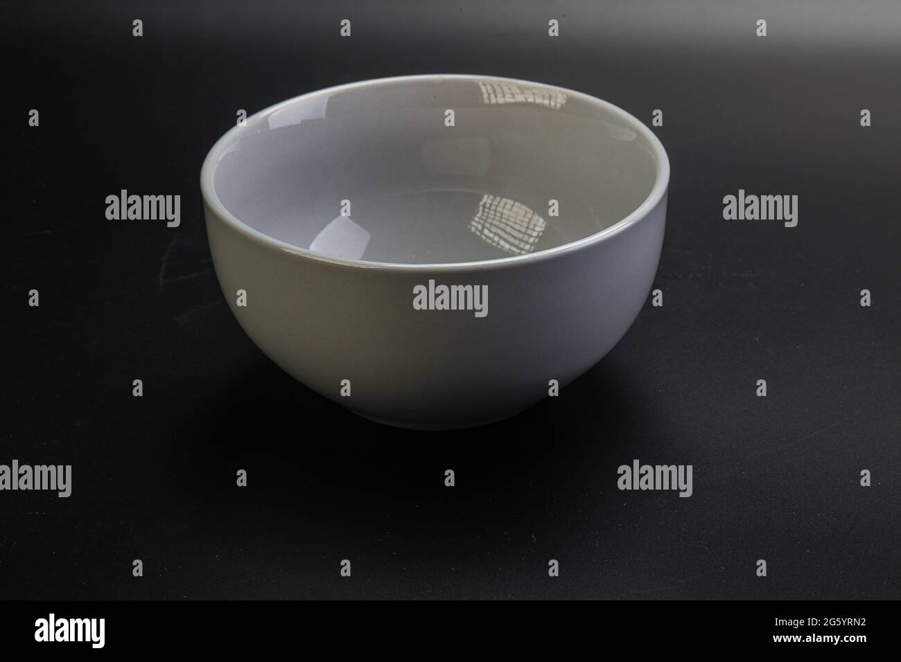 Color empty bowl for kitchen isolated Stock Photo - Alamy