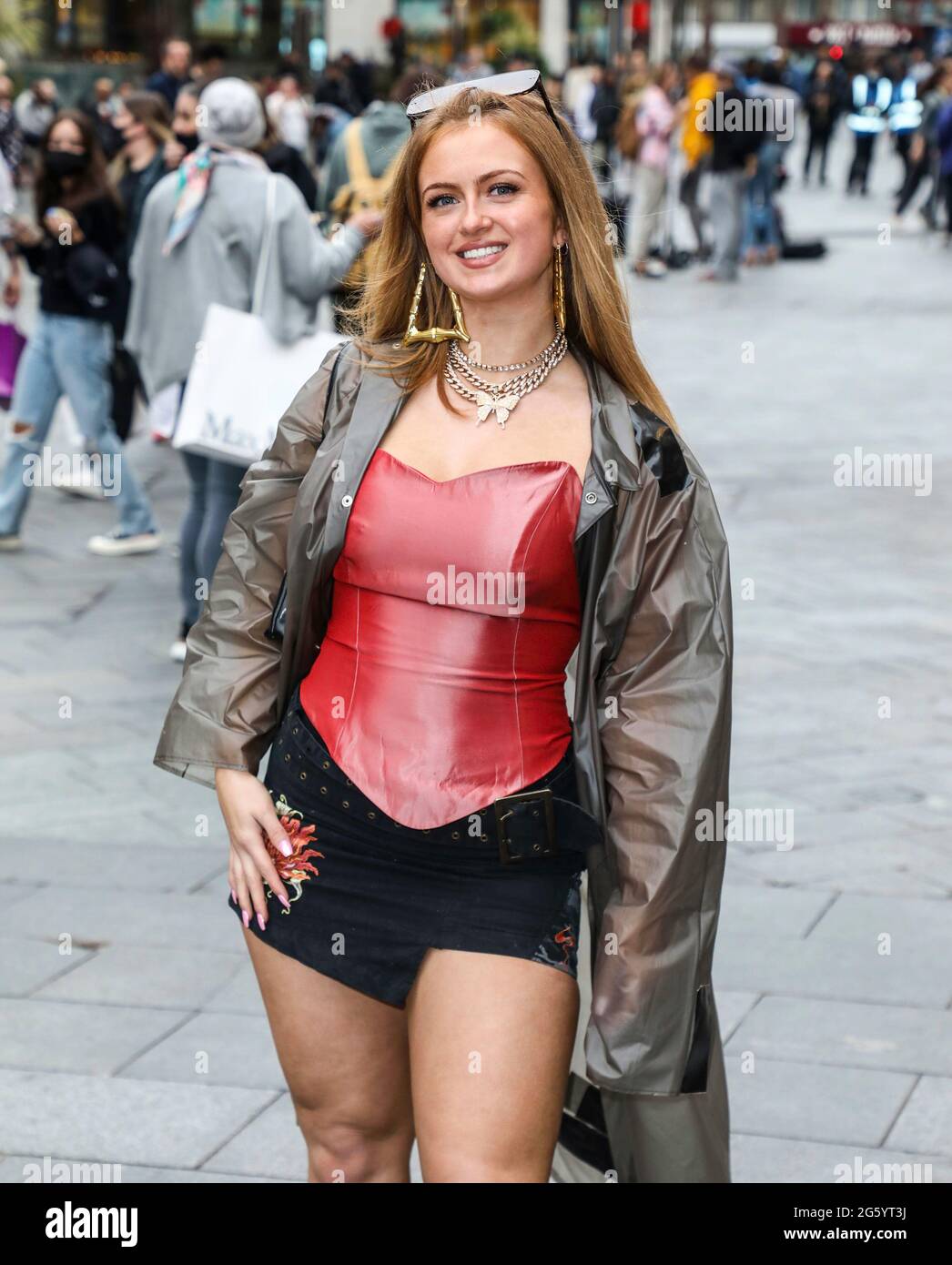 Maisie smith hi-res stock photography and images - Alamy