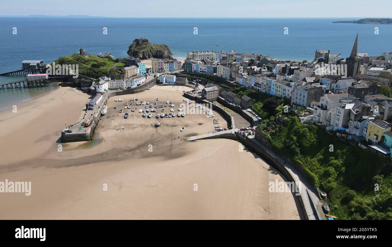 Aerial tenby beach hi-res stock photography and images - Alamy