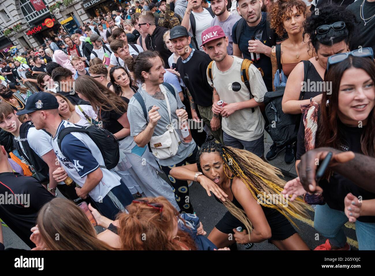 Bbc did sos hi-res stock photography and images - Alamy