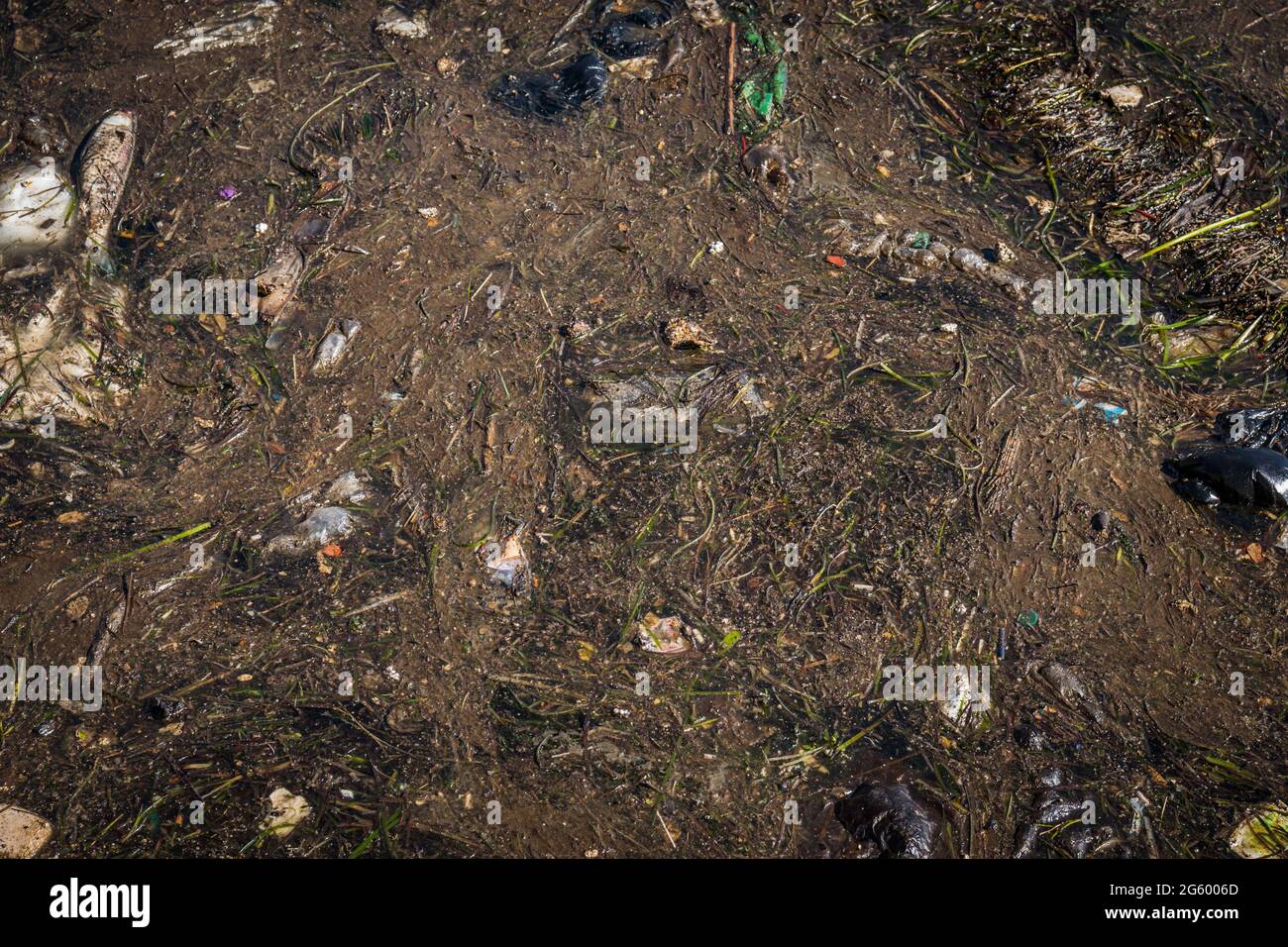 Oil field waste hi-res stock photography and images - Alamy