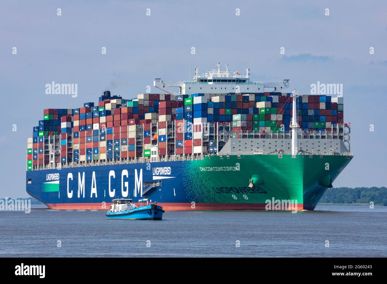 Cma cgm megamax 24 hi-res stock photography and images - Alamy