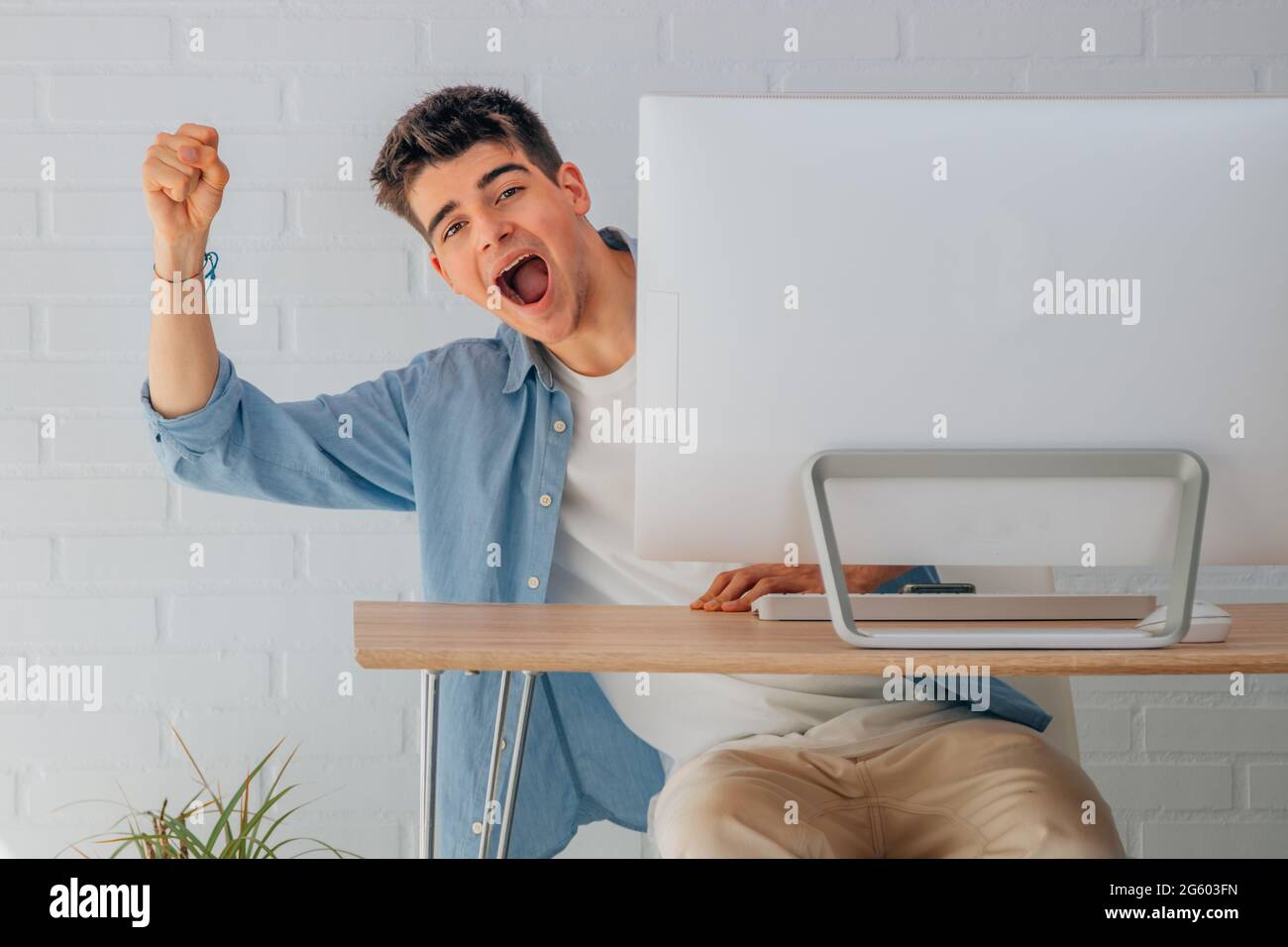 Cool teenager, computer hi-res stock photography and images - Alamy