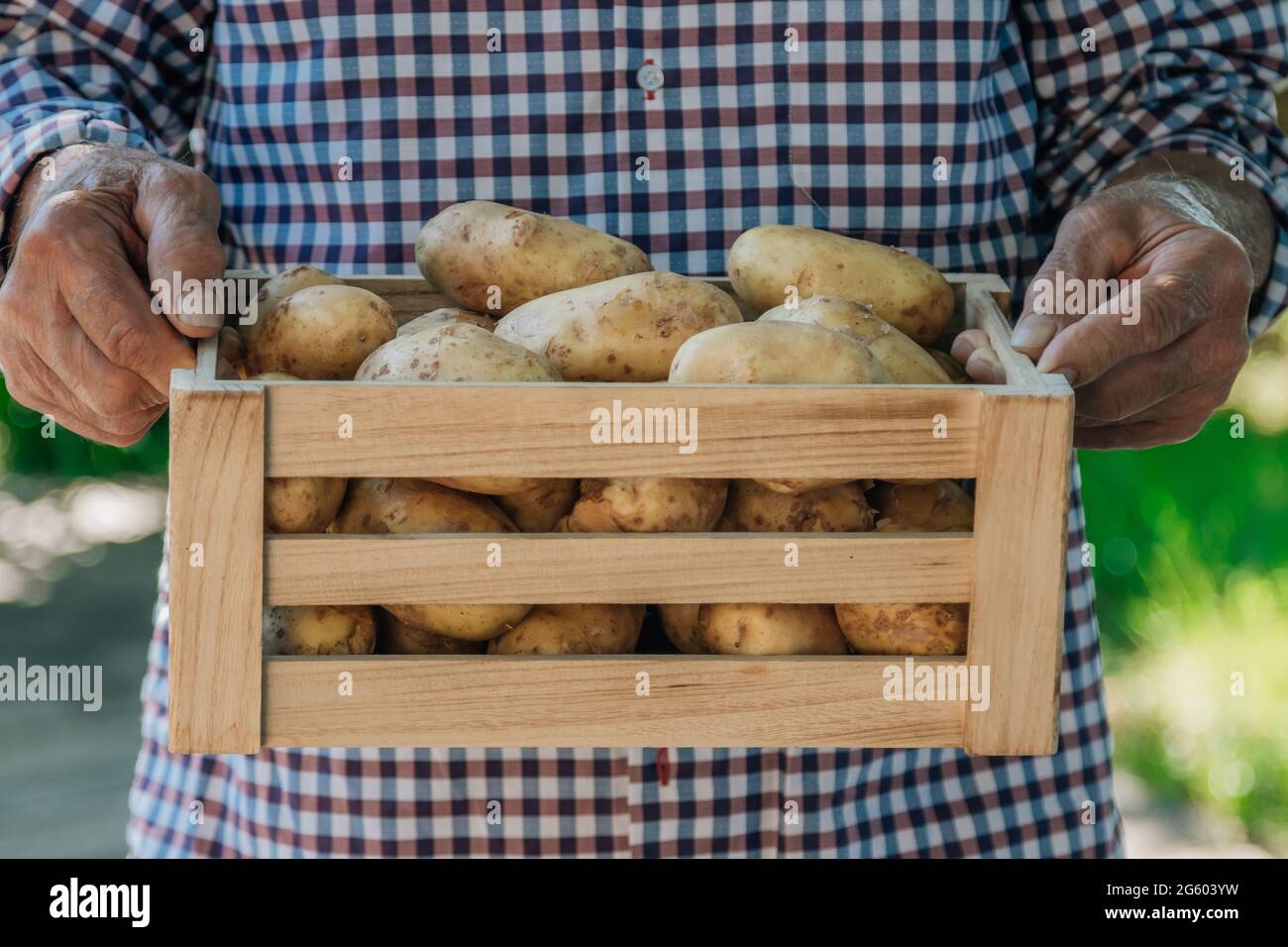 Farmer crop box in hi-res stock photography and images - Alamy
