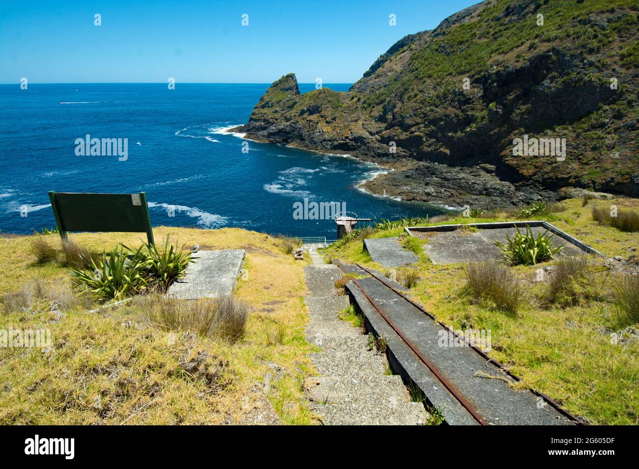 Goods elevator boagy rail hi-res stock photography and images - Alamy