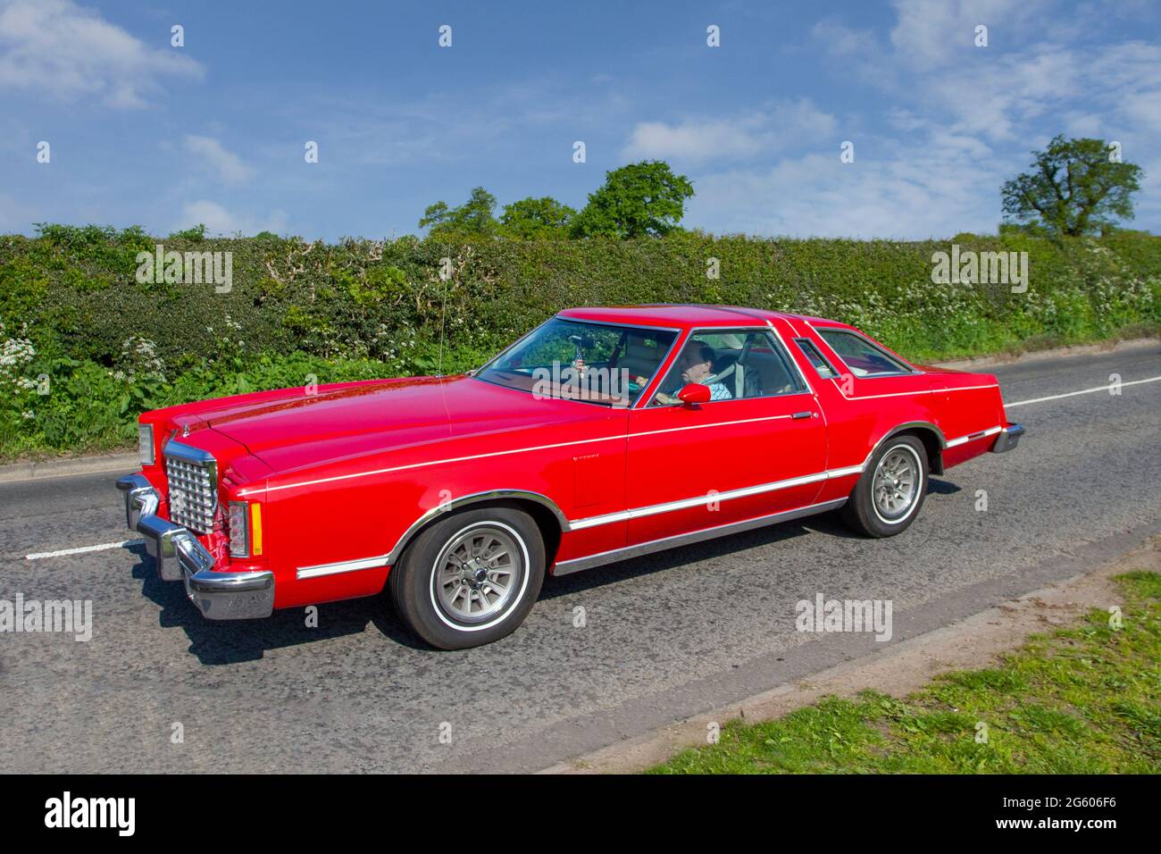 1970 ford thunderbird hardtop classic cars hi-res stock photography and ...