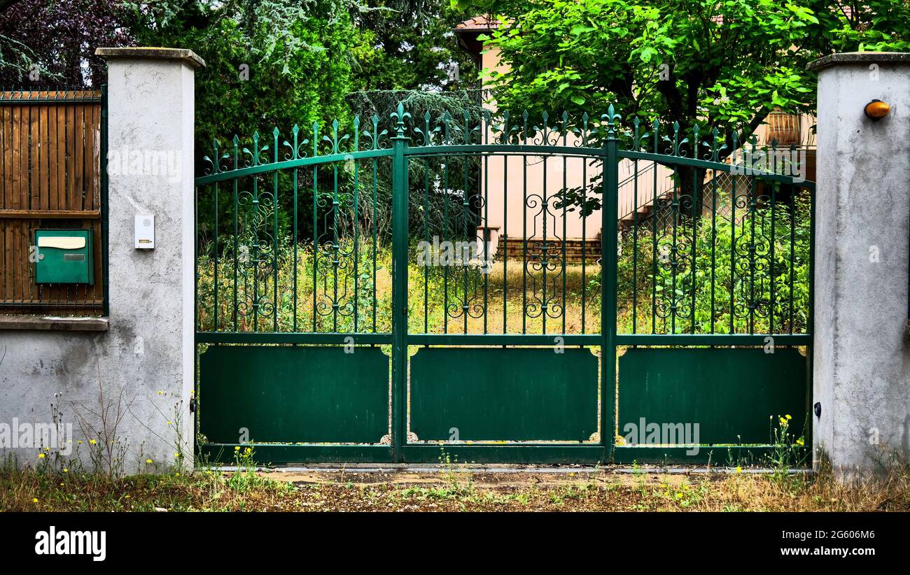 Disparition concept hi-res stock photography and images - Alamy