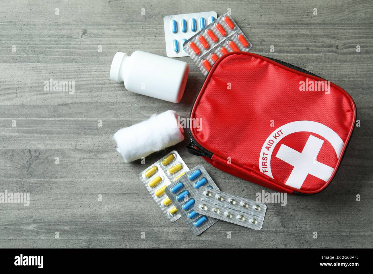 Resuscitation table hi-res stock photography and images - Alamy