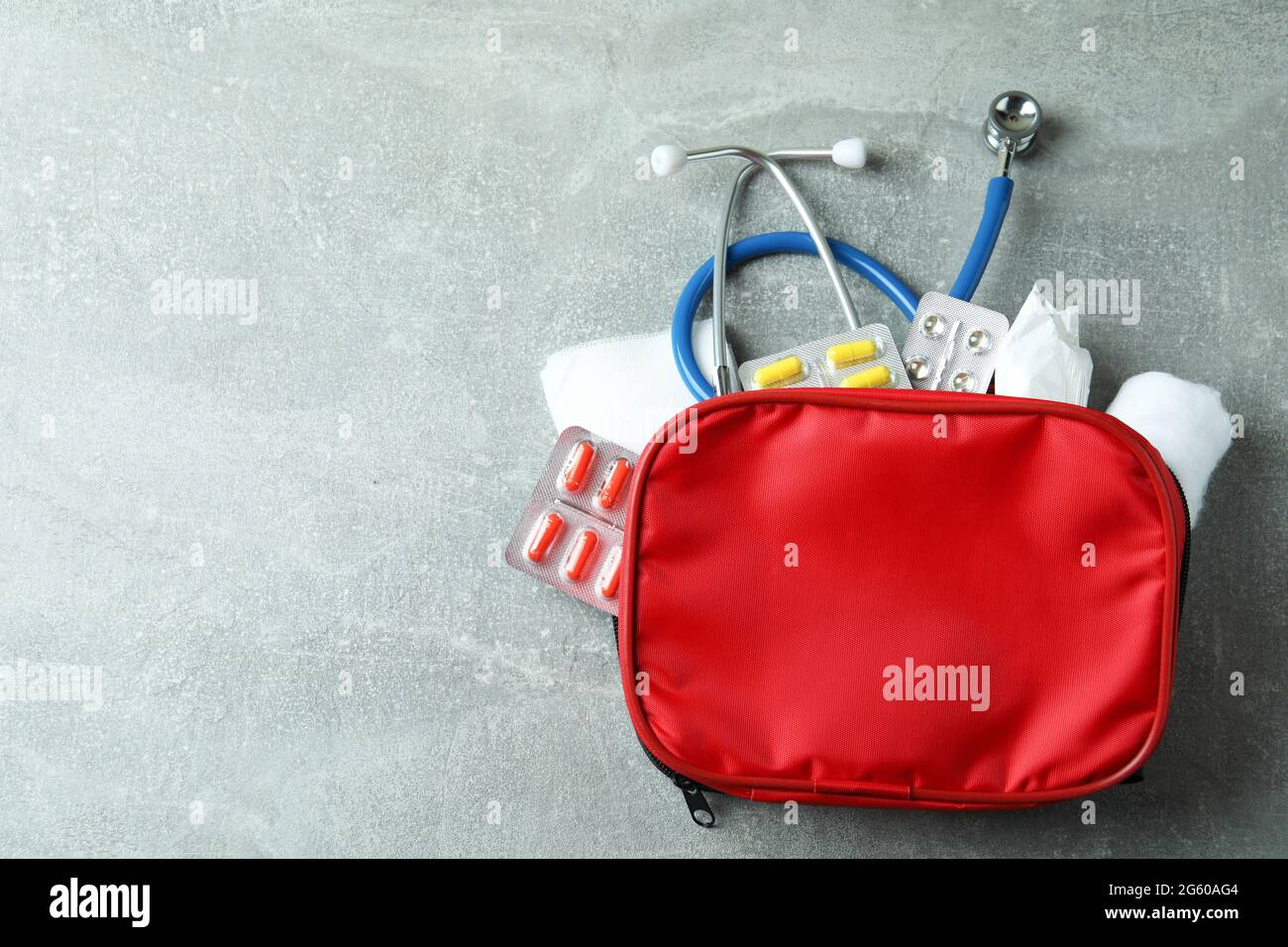 Resuscitation table hi-res stock photography and images - Alamy