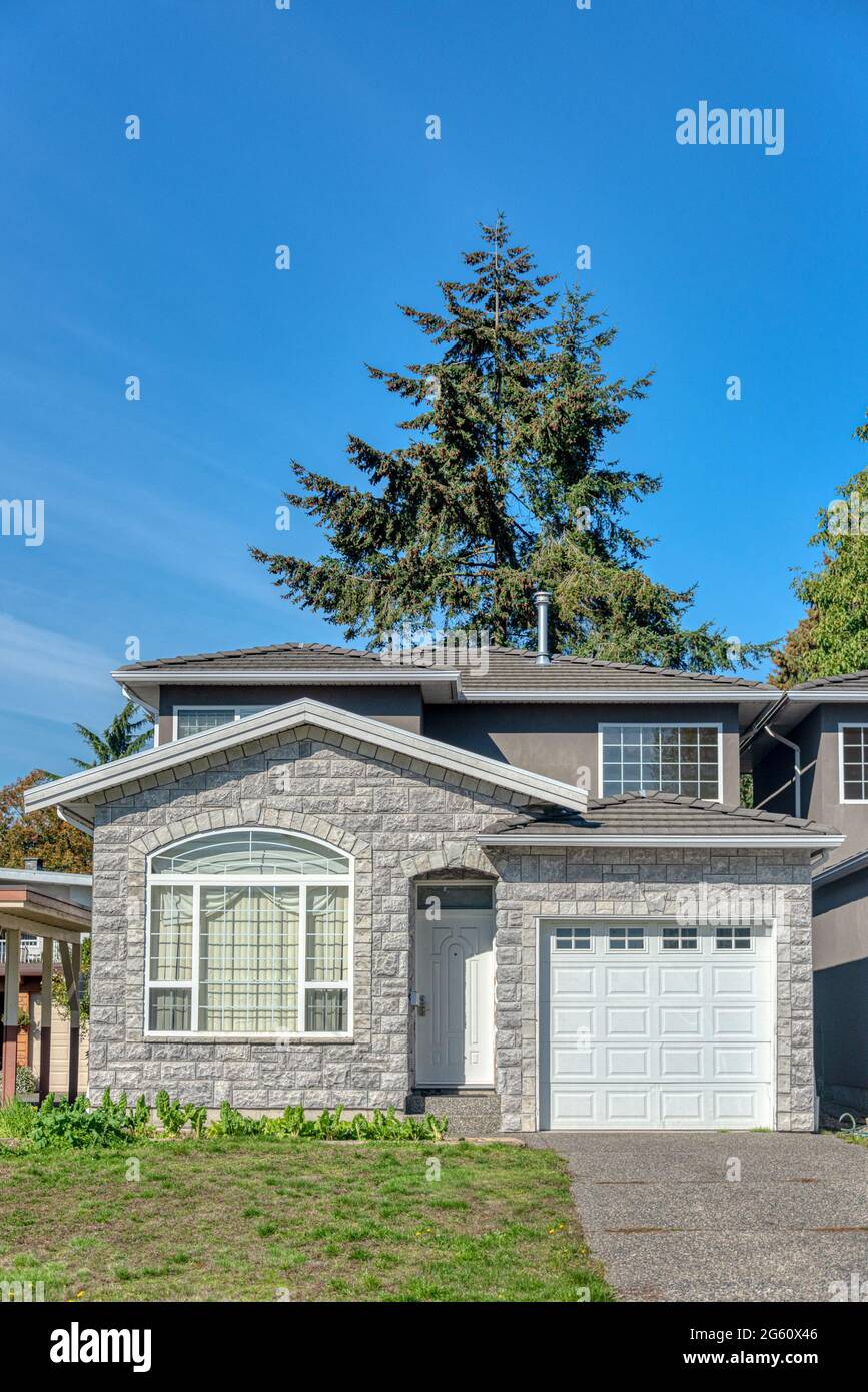 Half duplex background hi-res stock photography and images - Alamy