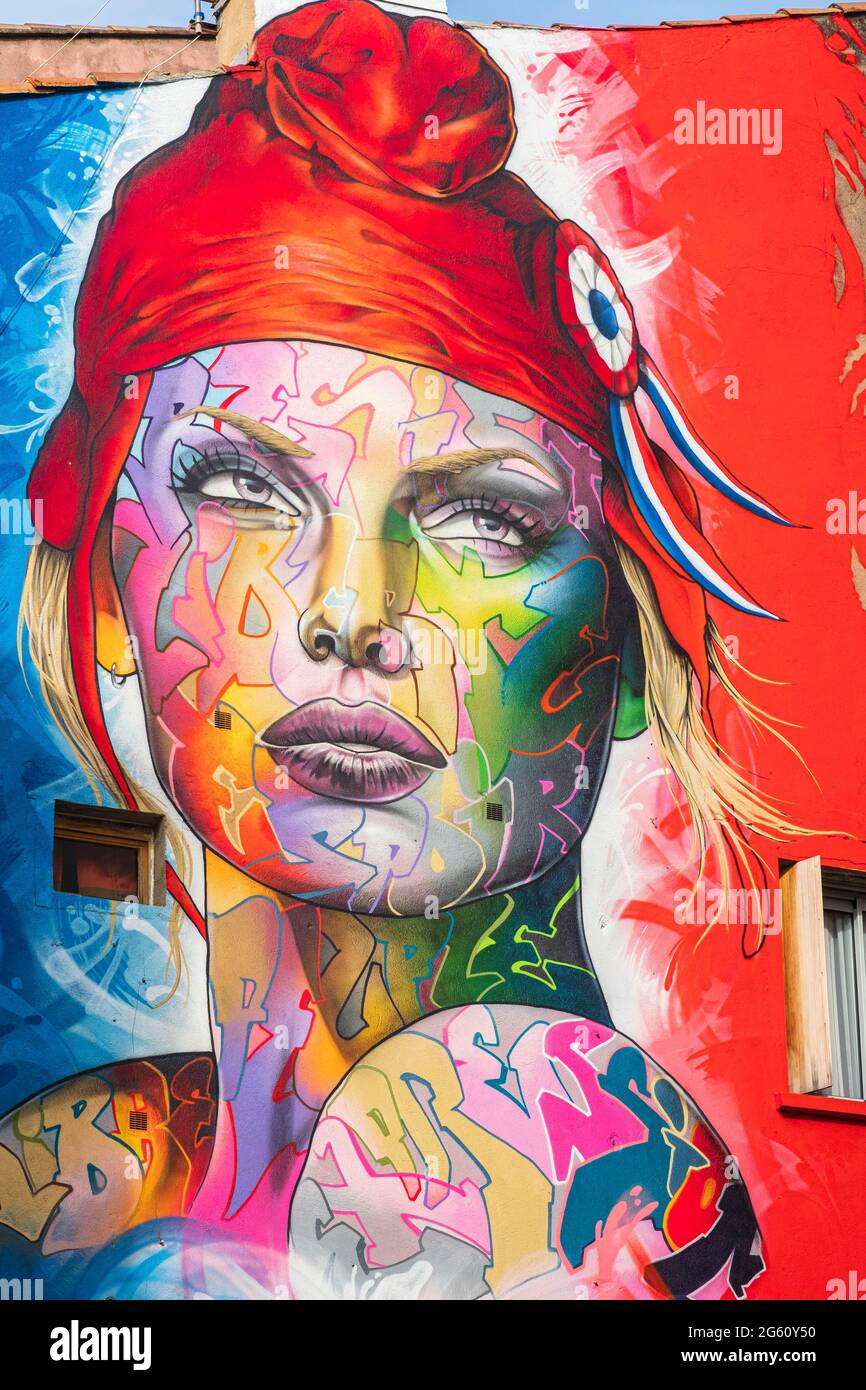 Snake Graffiti High Resolution Stock Photography and Images - Alamy