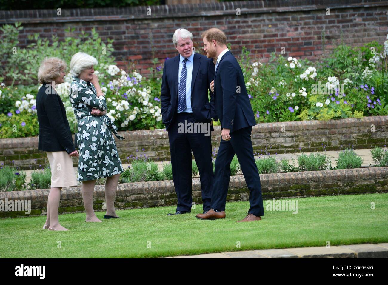 Lady sarah spencer hi-res stock photography and images - Alamy