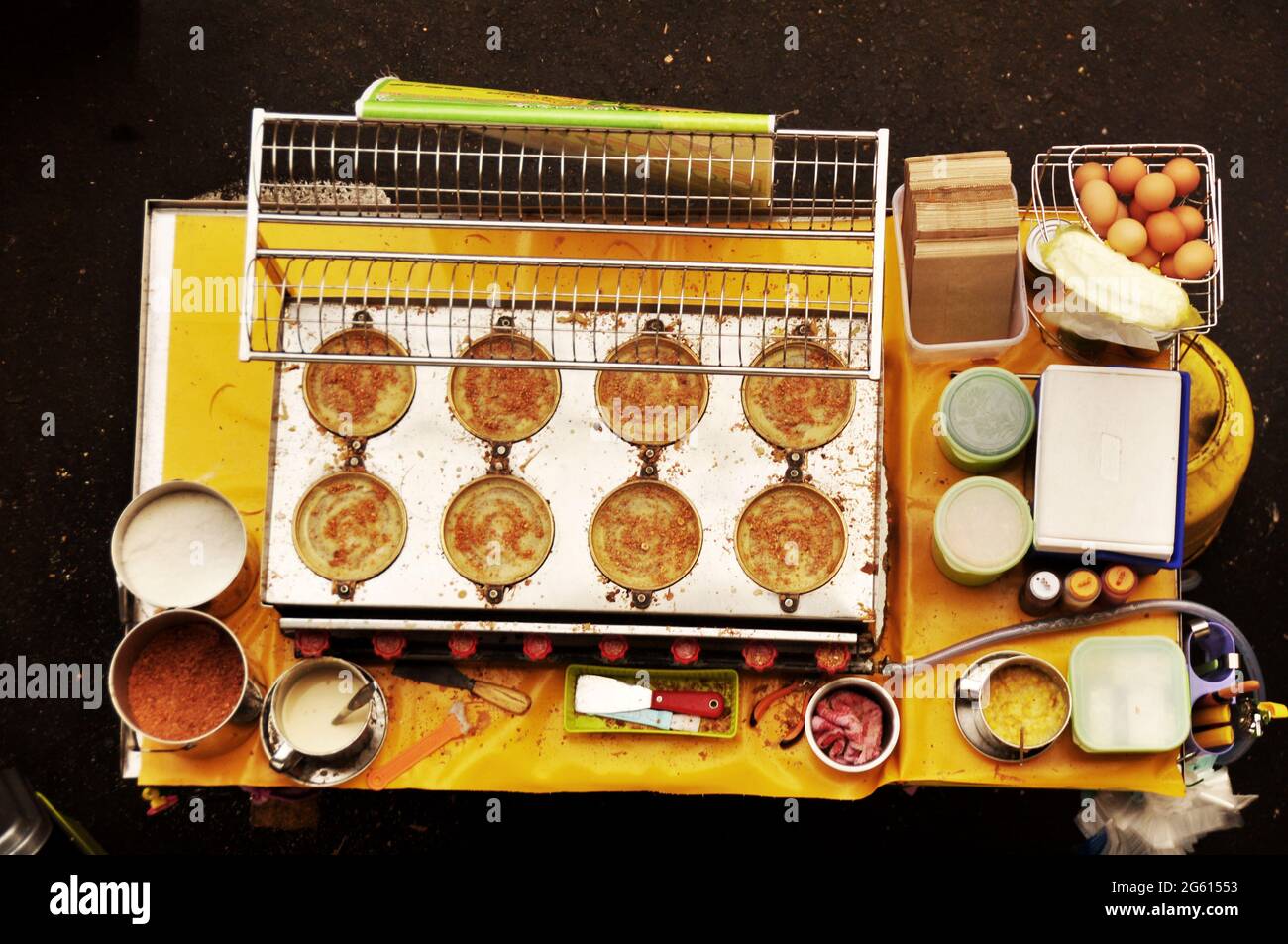 Filipino chef vendor cooking local street food philippine style at ...