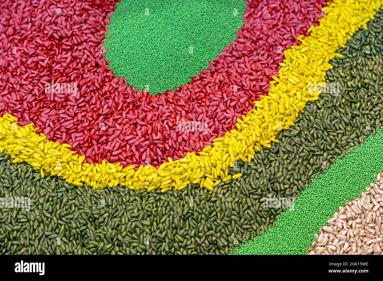 Colourful seeds hi-res stock photography and images - Alamy