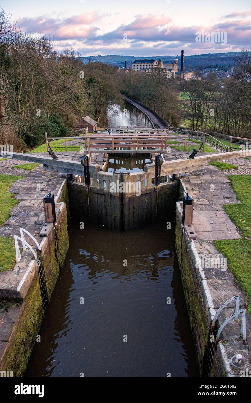 Rise locks hi-res stock photography and images - Alamy