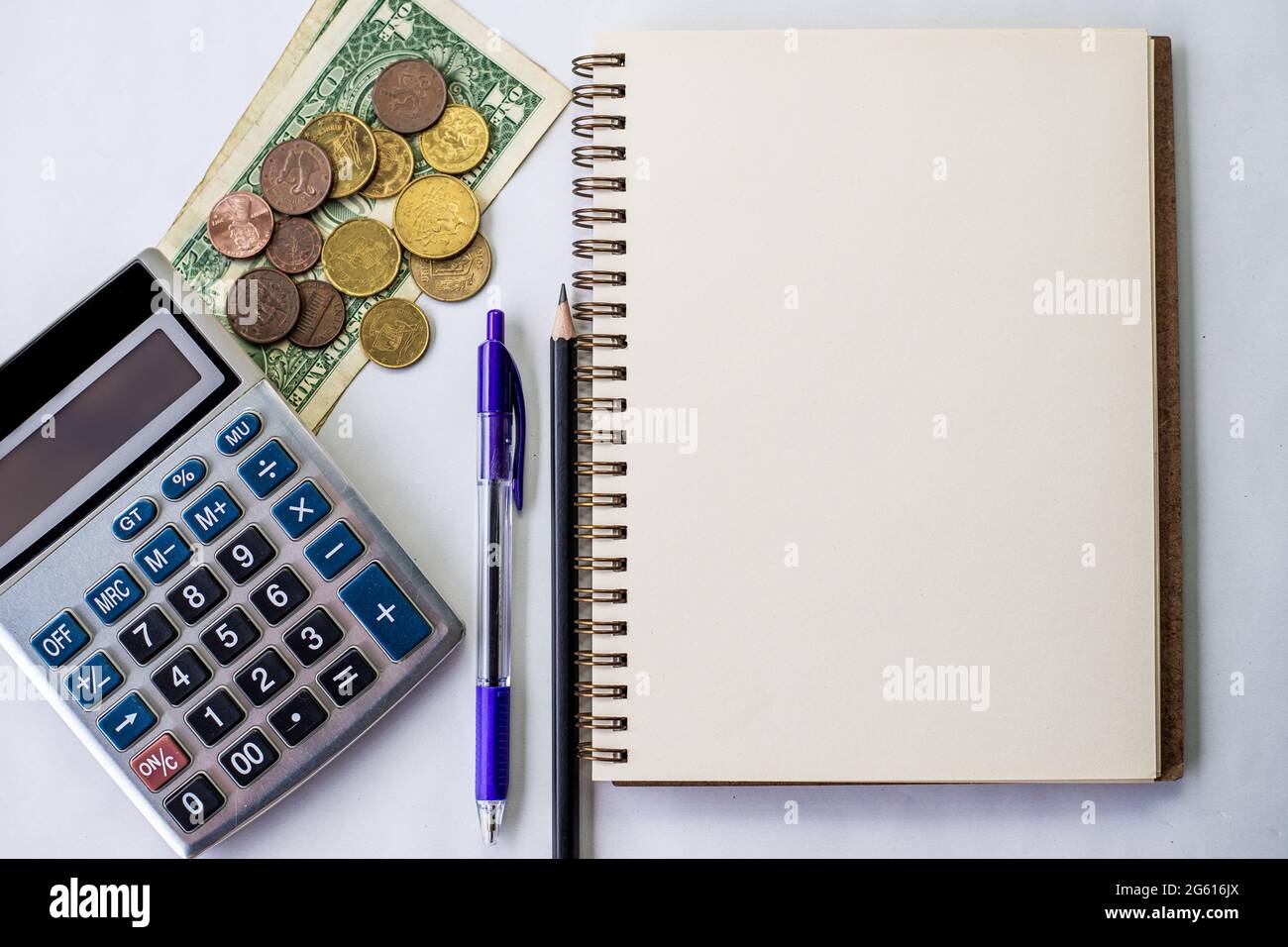Close up plain paper on desk hi-res stock photography and images - Alamy