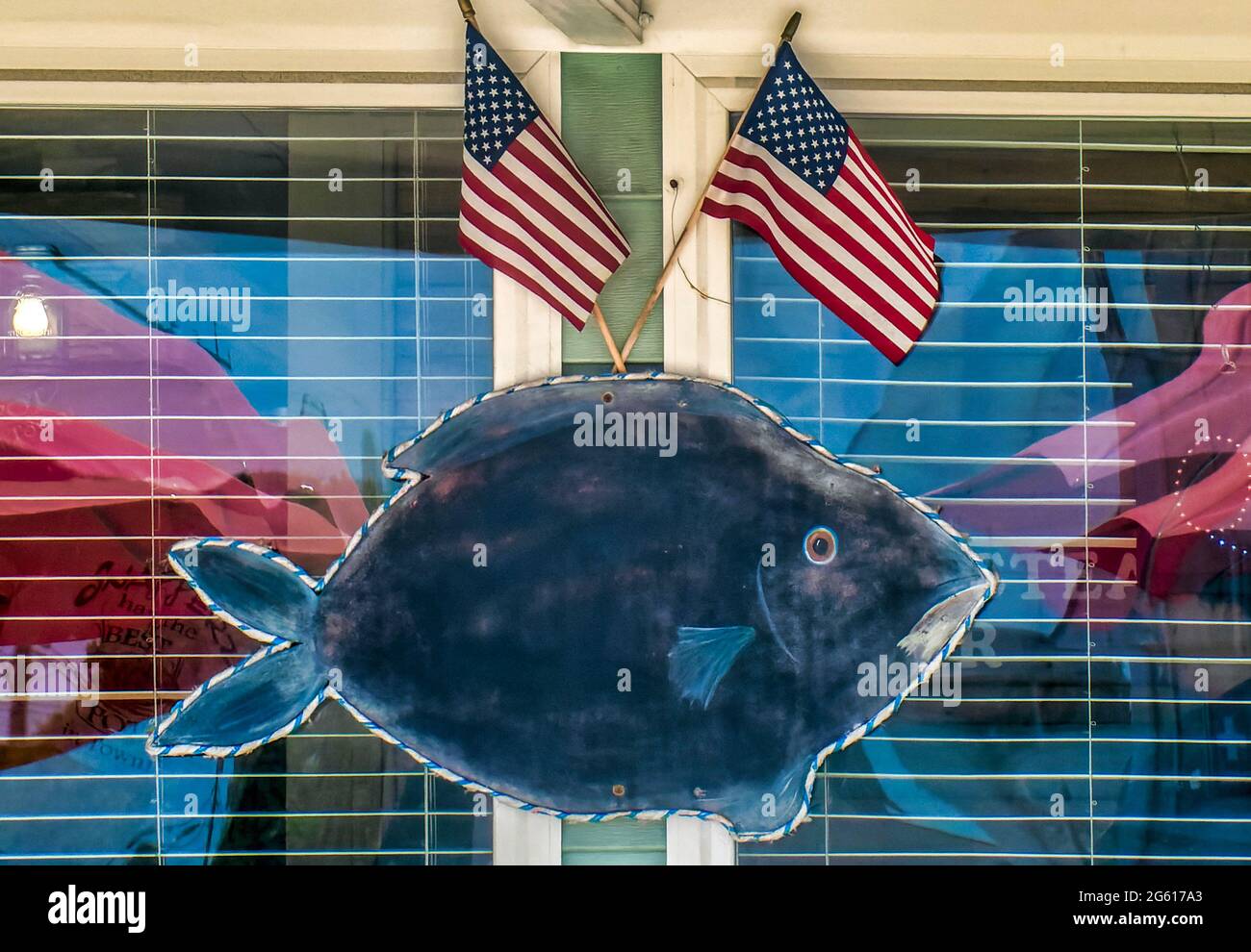 American flags outside hi-res stock photography and images - Alamy