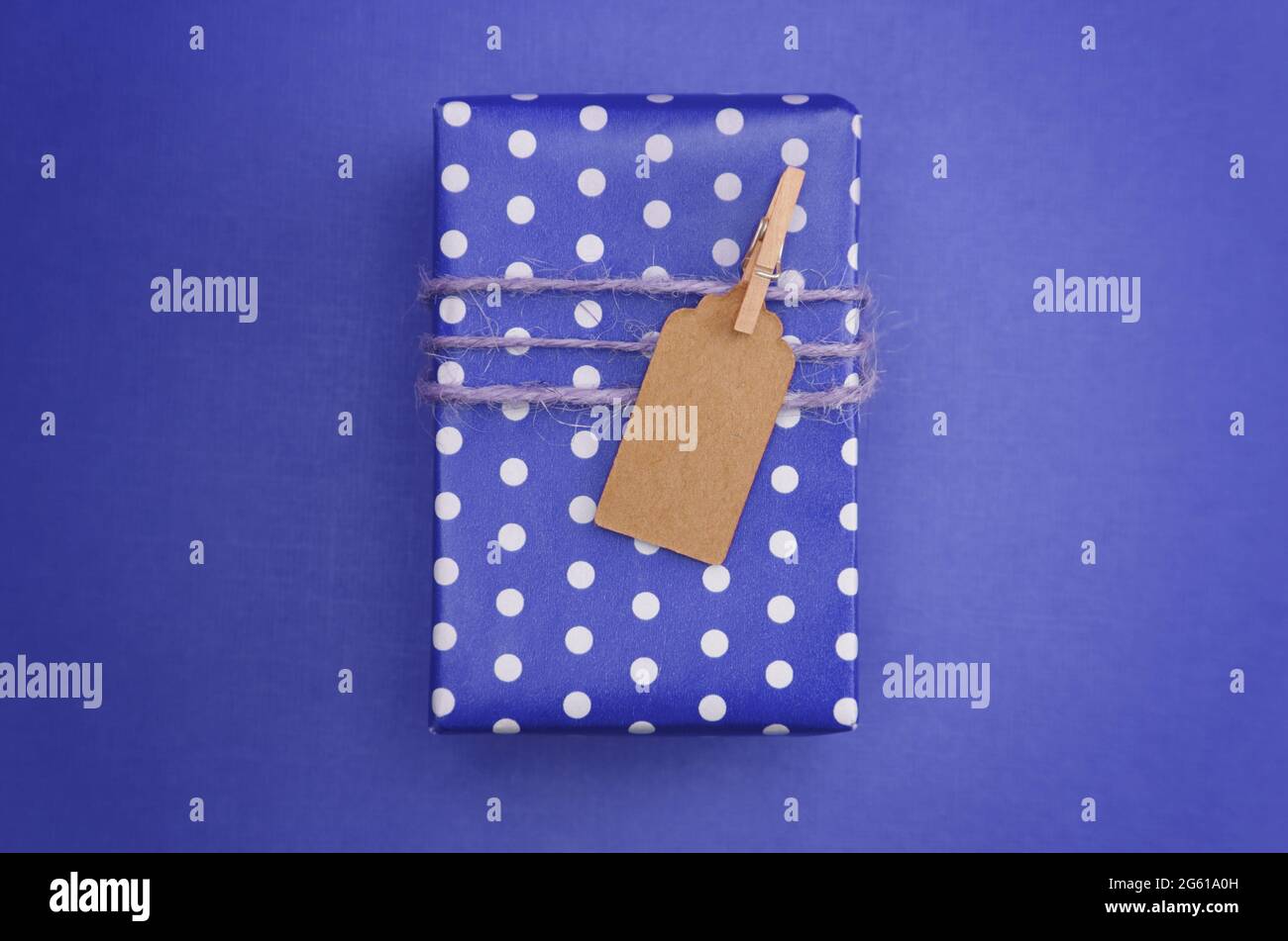 String matching hi-res stock photography and images - Alamy
