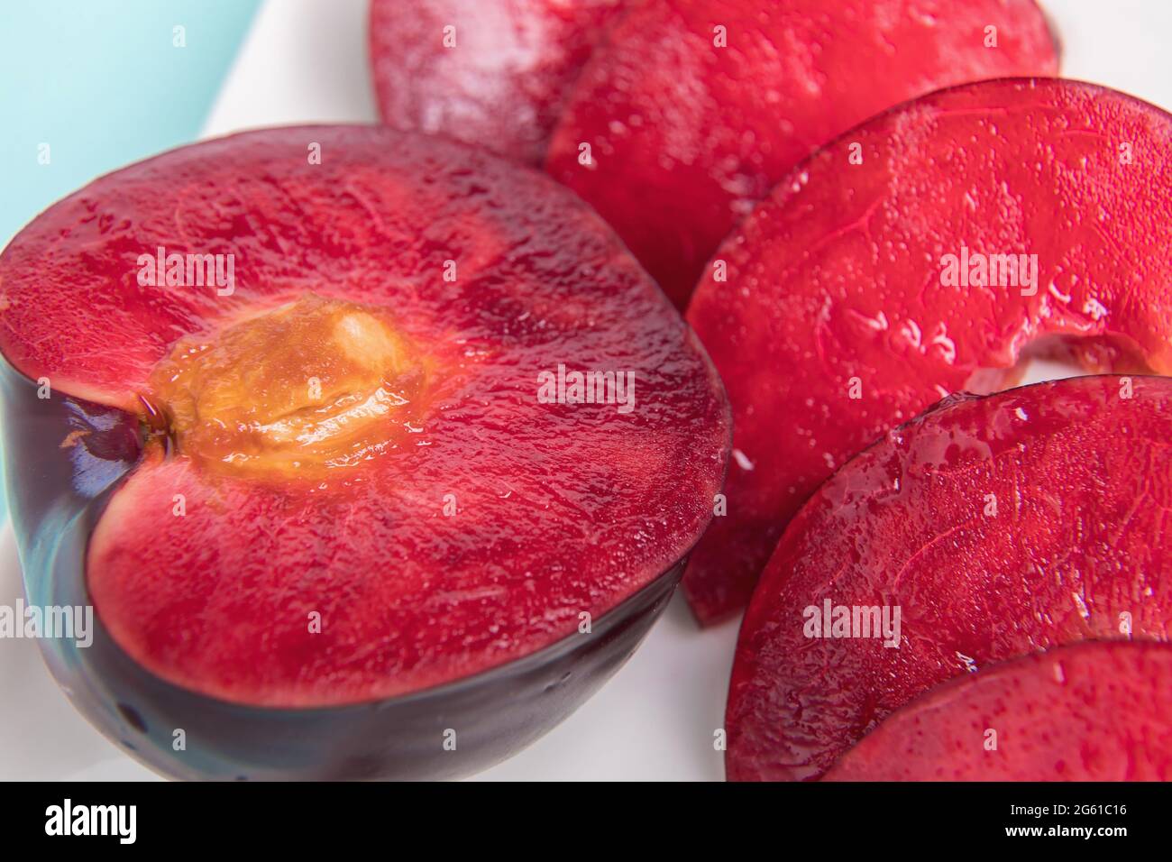Plum cut in half hi-res stock photography and images - Alamy