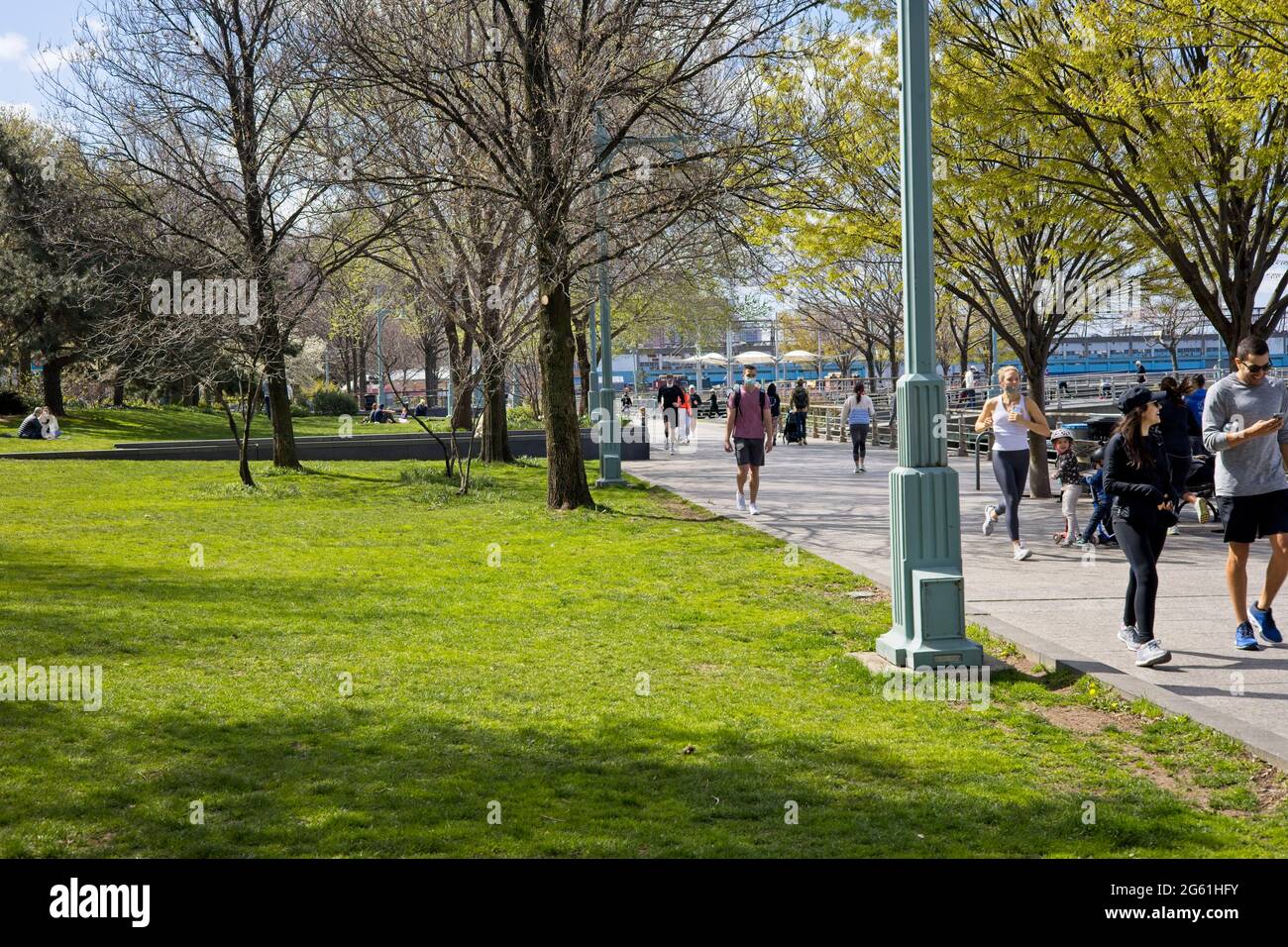 Hudson river greenway hi-res stock photography and images - Alamy