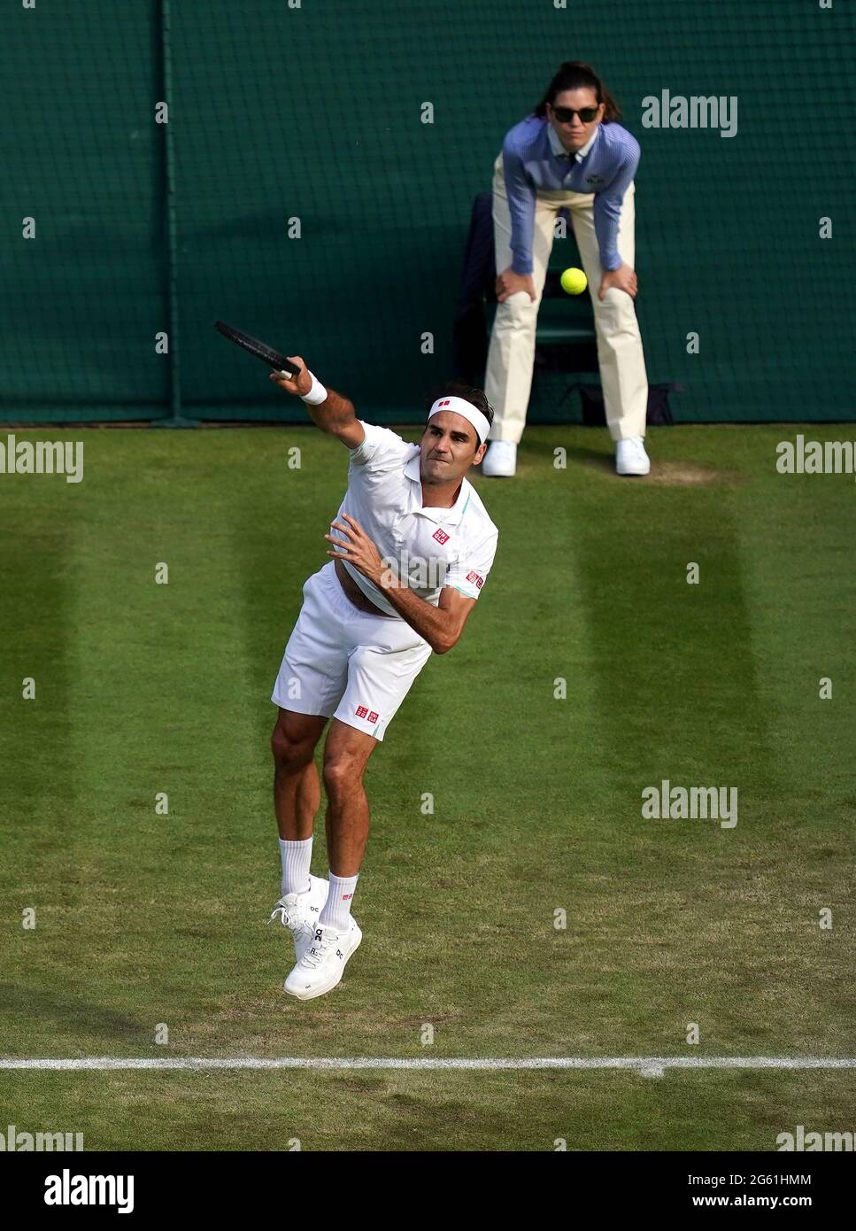Roger Federer in action in the second round men's singles match against ...