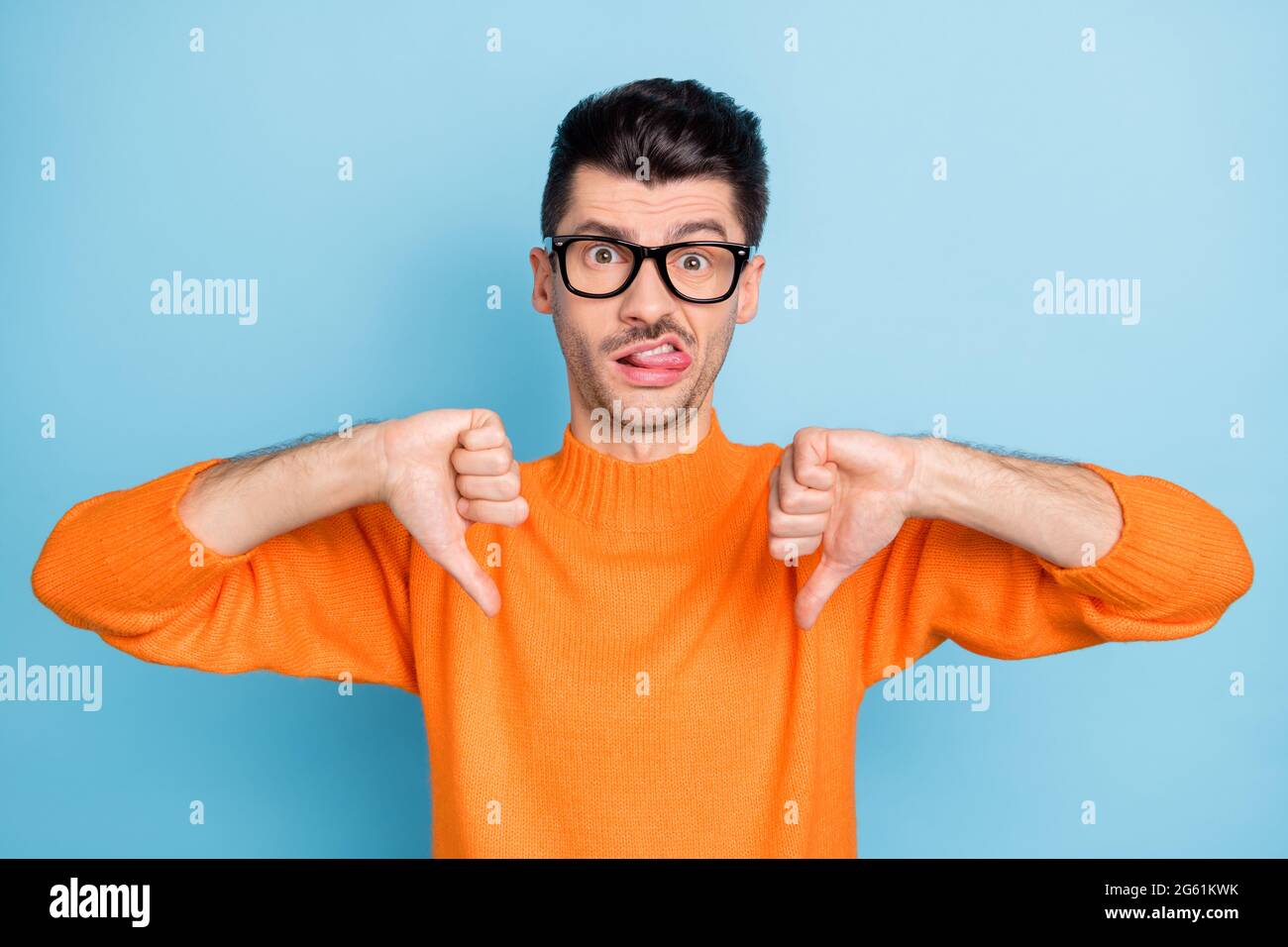 Bite thumb hi-res stock photography and images - Alamy