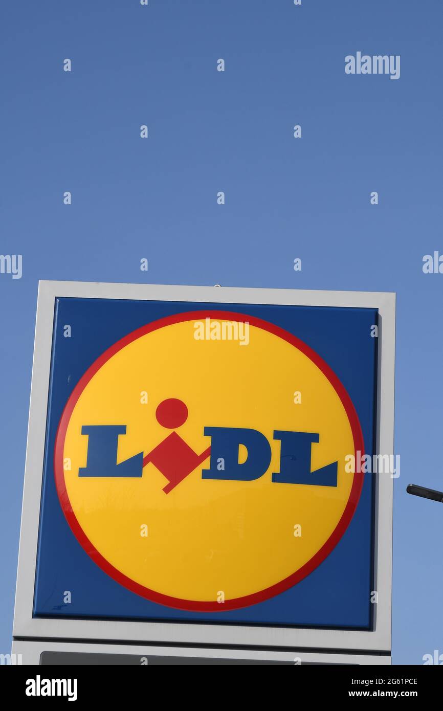 Lidl europa hi-res stock photography and images - Alamy