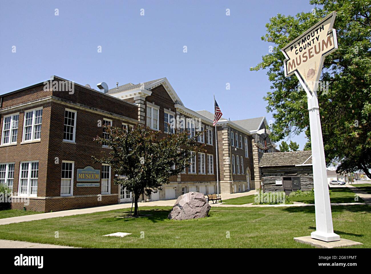 LE MARS/IOWA /USA- Photo feature five days in the life of le mars ruler ...