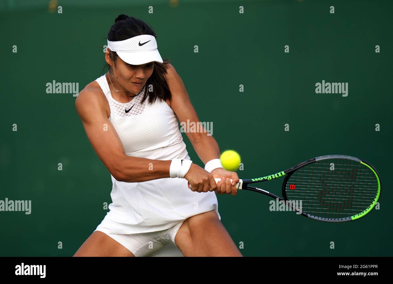 Marketa vondrousova raducanu hi-res stock photography and images - Alamy