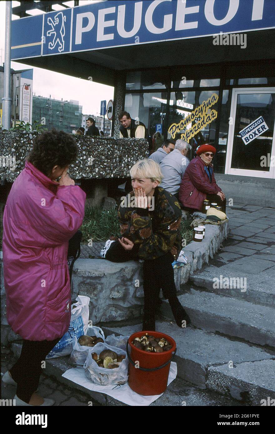 CORZOW / POLLAND (FILE IMAGES 29 SEPTEMBER 1996)Business and daily life ...