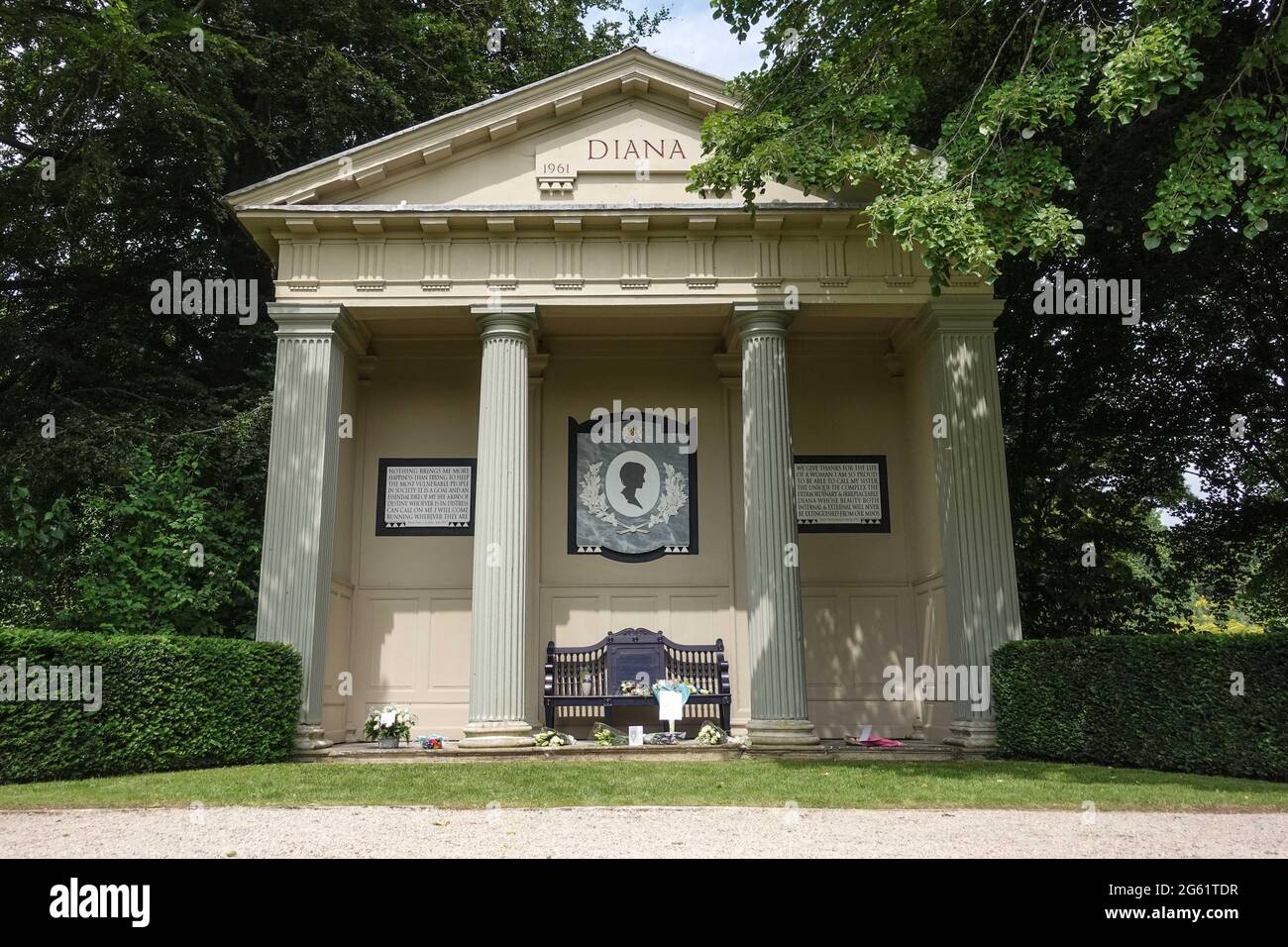 Princess diana grave althorp hi-res stock photography and images - Alamy