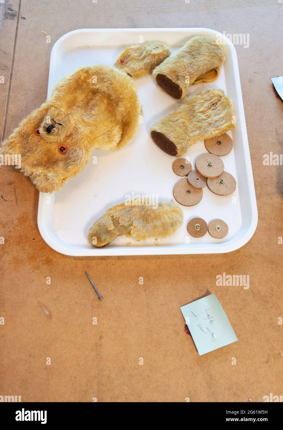 Repair shop programme hi-res stock photography and images - Alamy