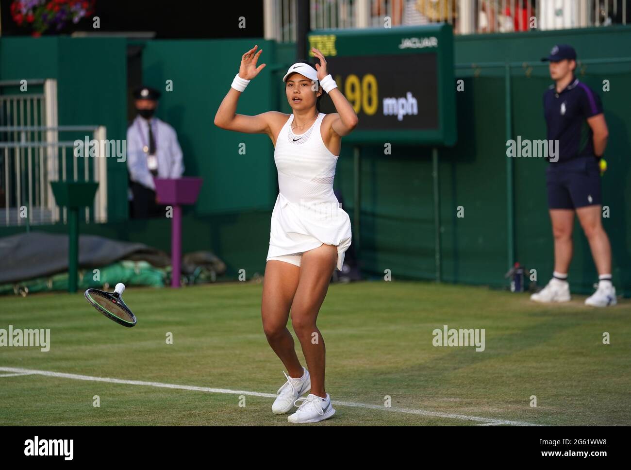 Marketa vondrousova raducanu hi-res stock photography and images - Alamy