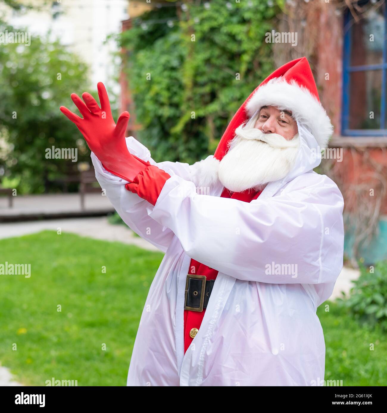 Protective costume hi-res stock photography and images - Alamy