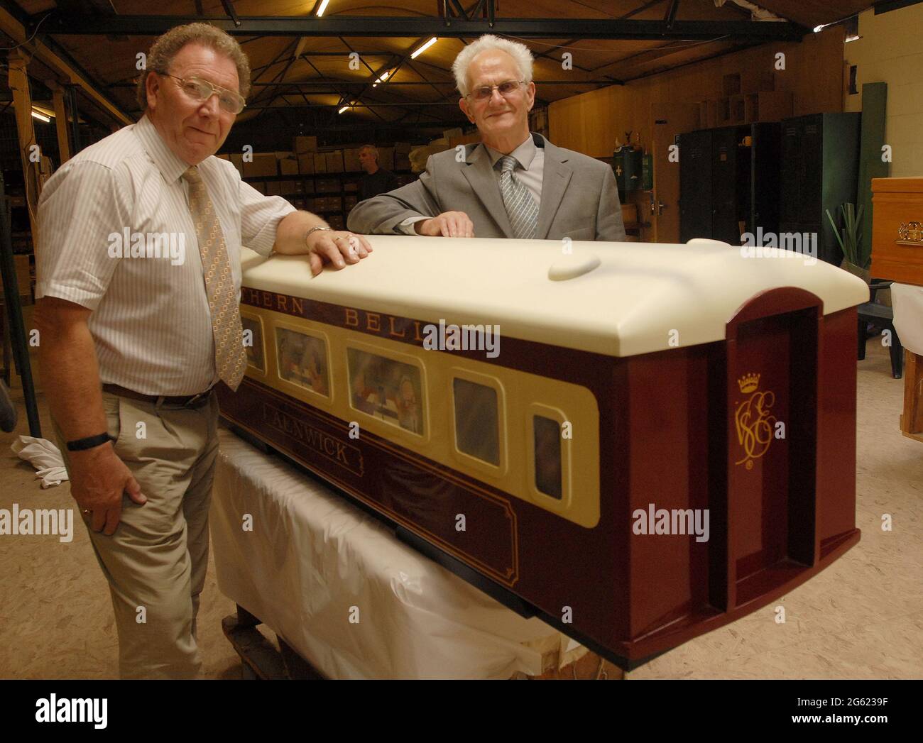BRIAN HOLDEN (RIGHT)TAKES DELIVERY OF HIS ORIENT EXPRESS COFFIN FROM ...