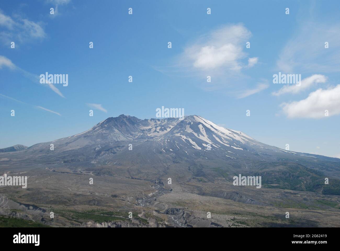 Mt st helens crater hi-res stock photography and images - Alamy