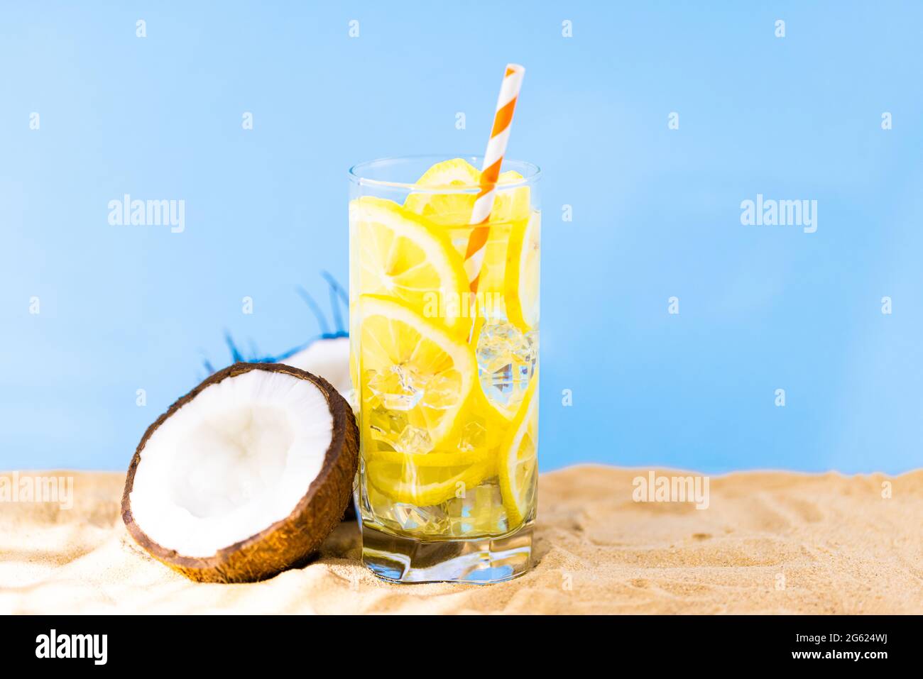 Sand mixed with ice hi-res stock photography and images - Alamy